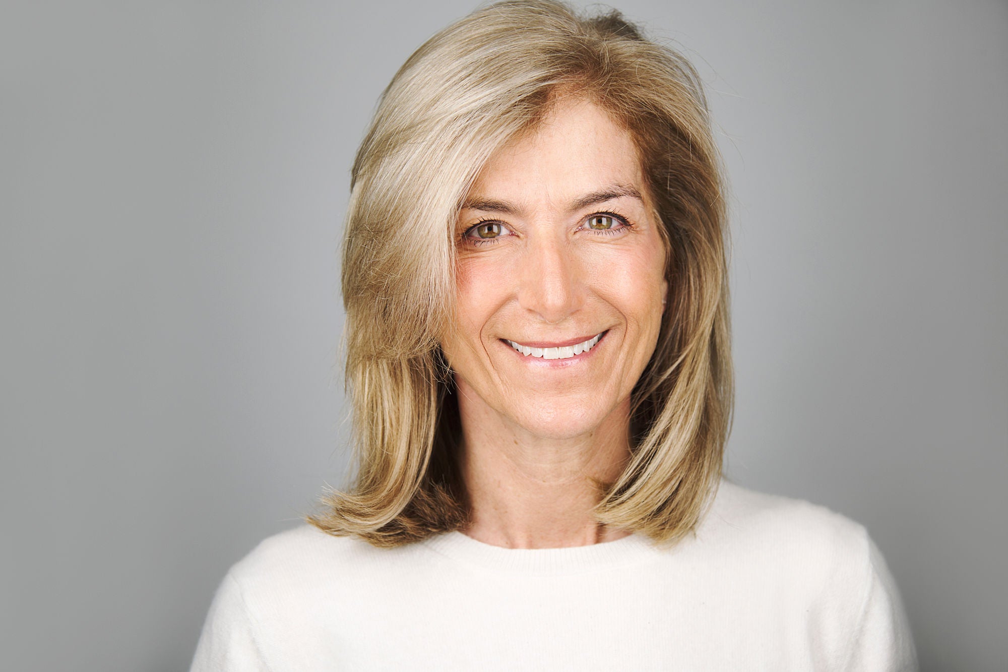 Gina Bradley: Meet Bethenny's Friend, The Paddle Diva – Bethenny.com