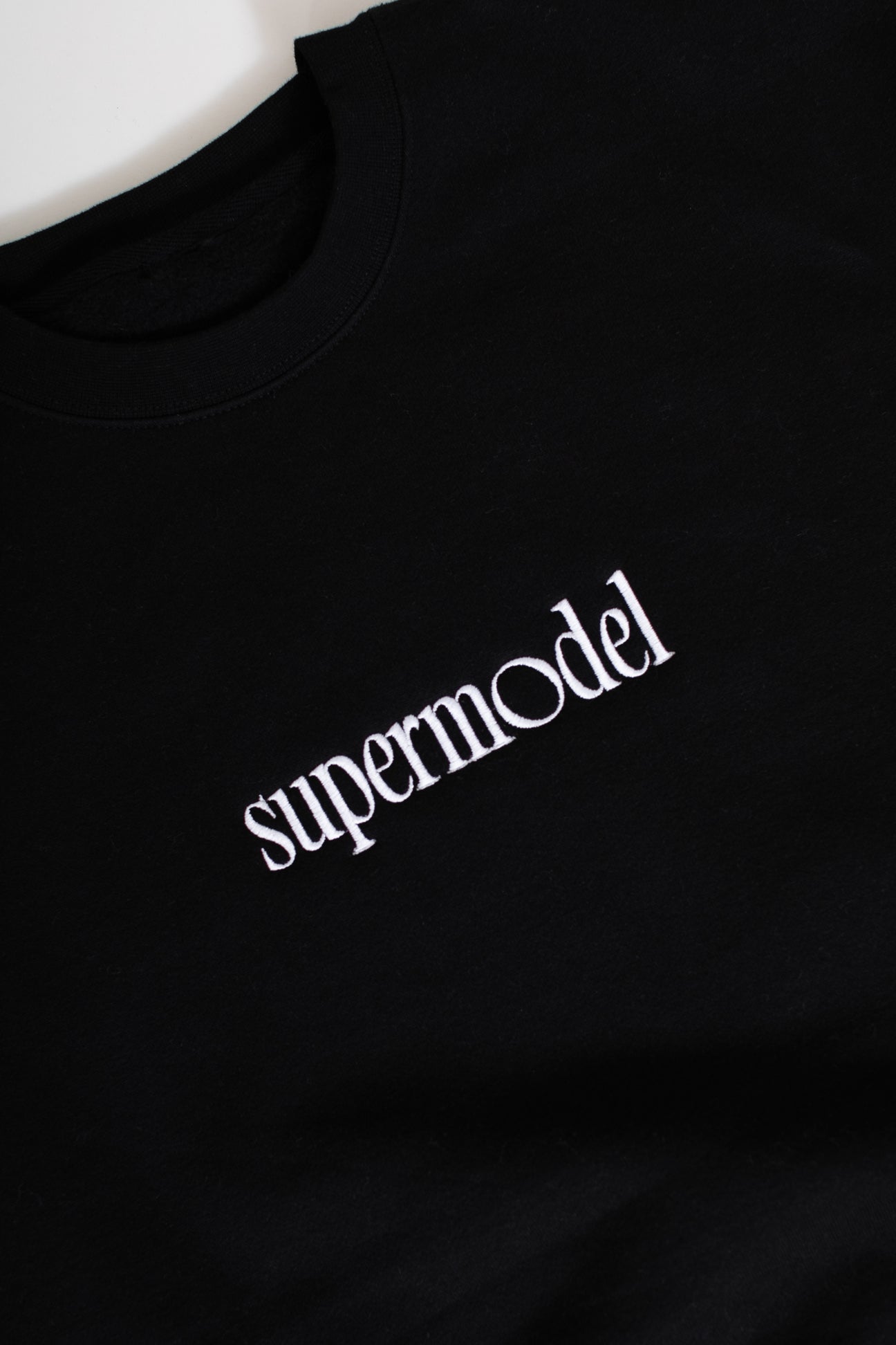 Supermodel Crewneck – Bethenny.com